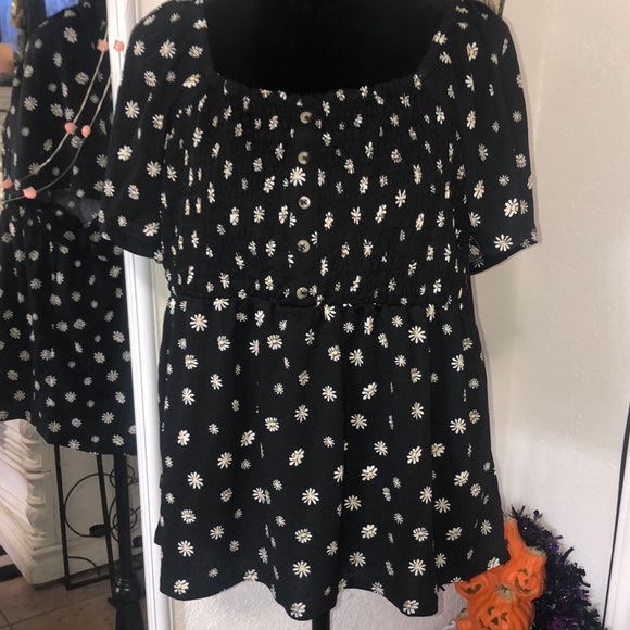 No Boundaries | Tops | Plus Size Daisy Top | Poshmark